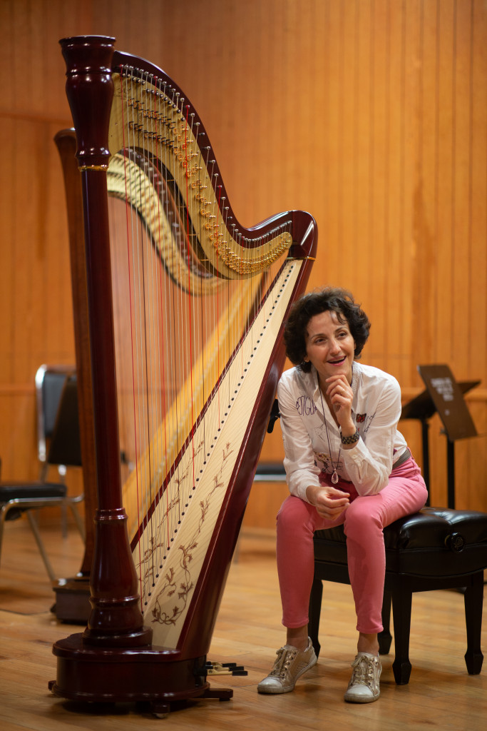 Q and A with Isabelle Moretti | Harp Column