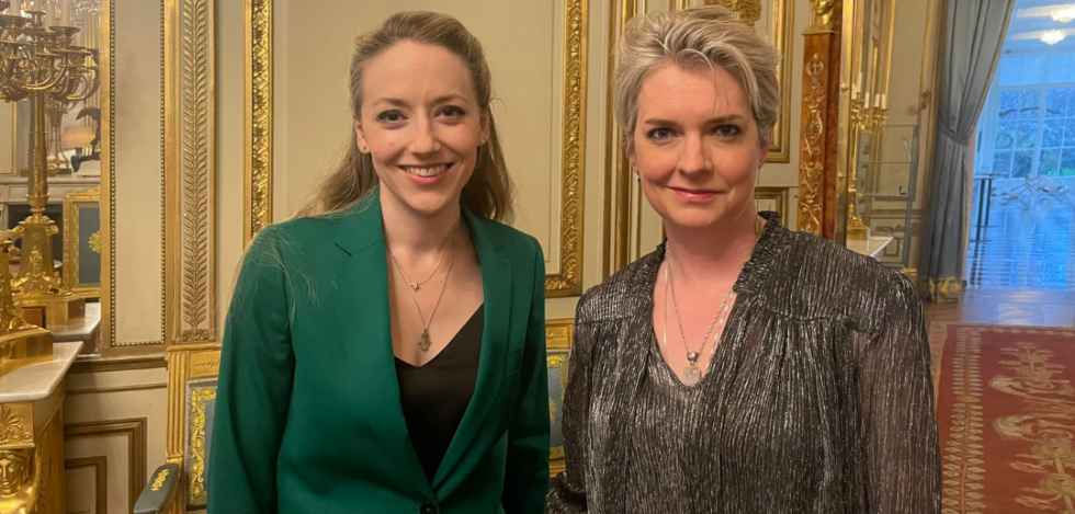 Catrin Finch & Aoife Ní Bhriain release debut album as harp and violin ...