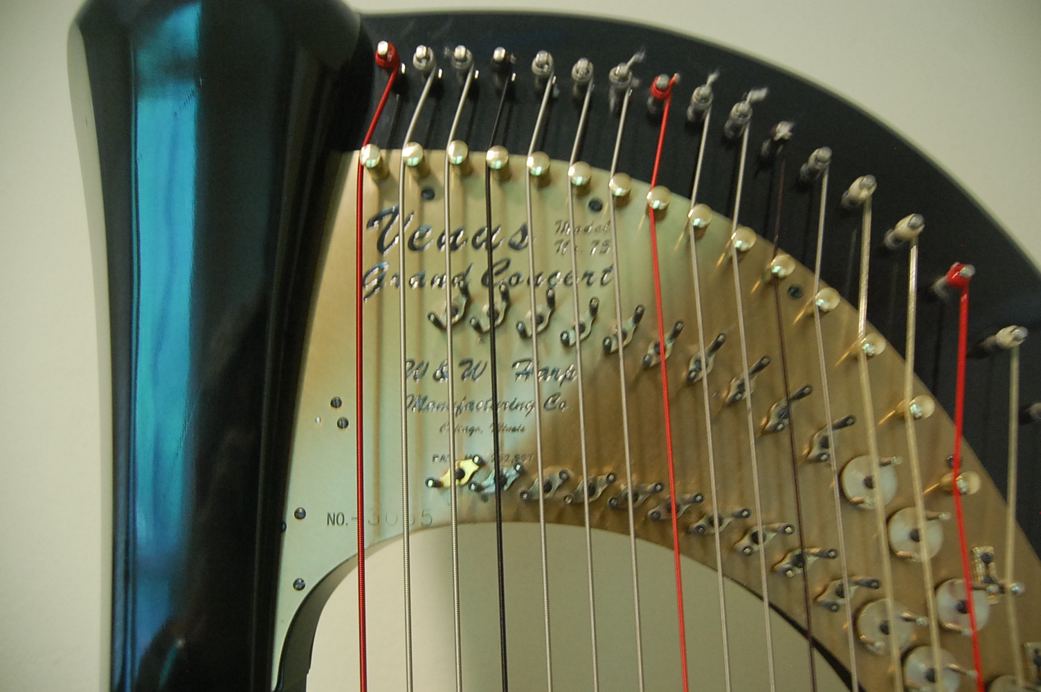 Venus Penti Grand Concert Model 75 | Harp Column